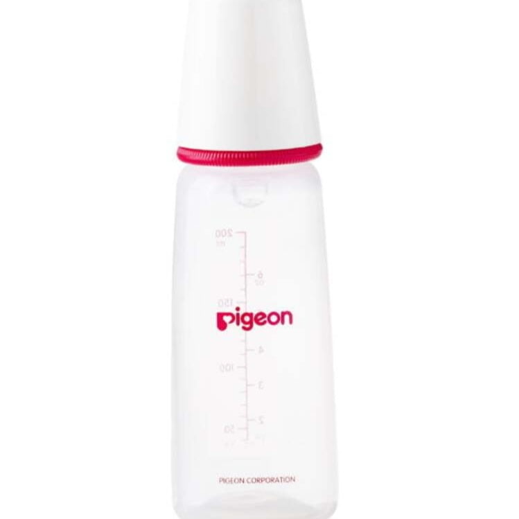 Pigeon Plastic Feeding Bottle - Al Thiqa Pharmacy